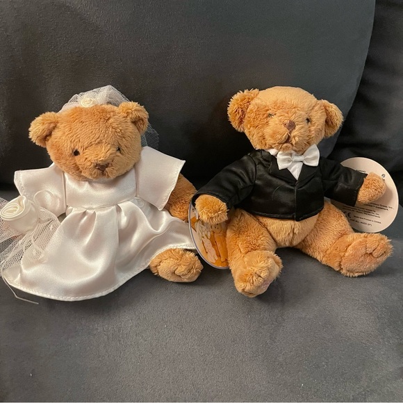 Enesco | Accents | Enesco Bride And Groom Bear | Poshmark